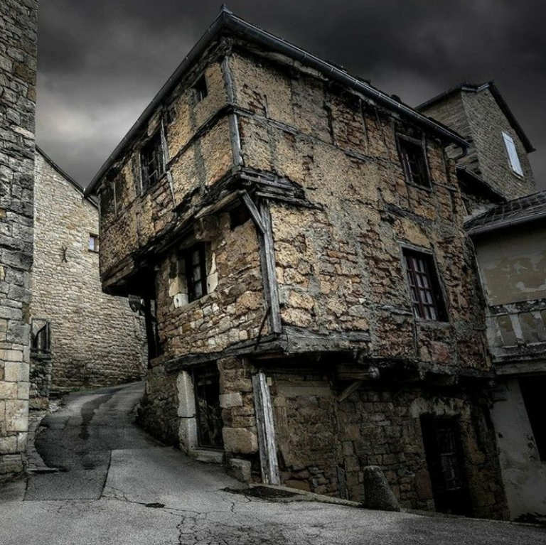 Inside France's oldest house which has stood the test of time since the ...