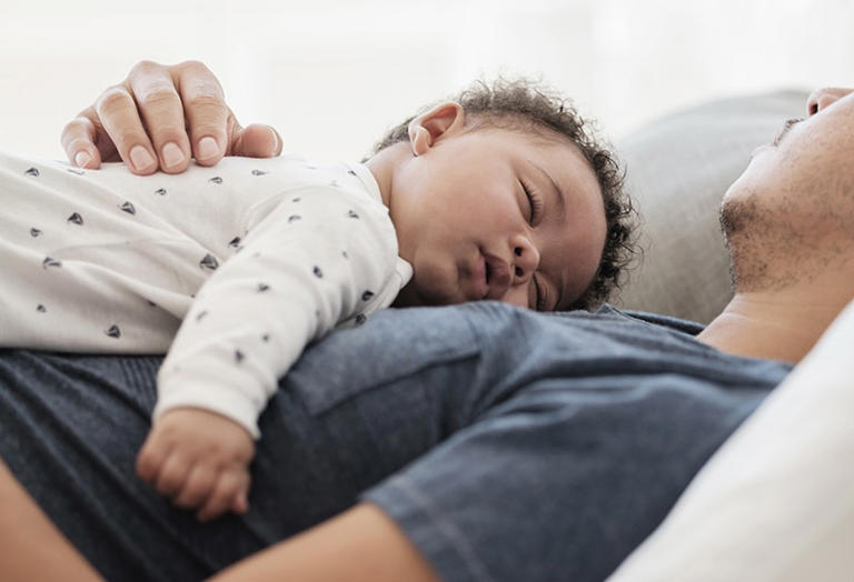 Baby nap schedule: how many daytime naps your baby needs