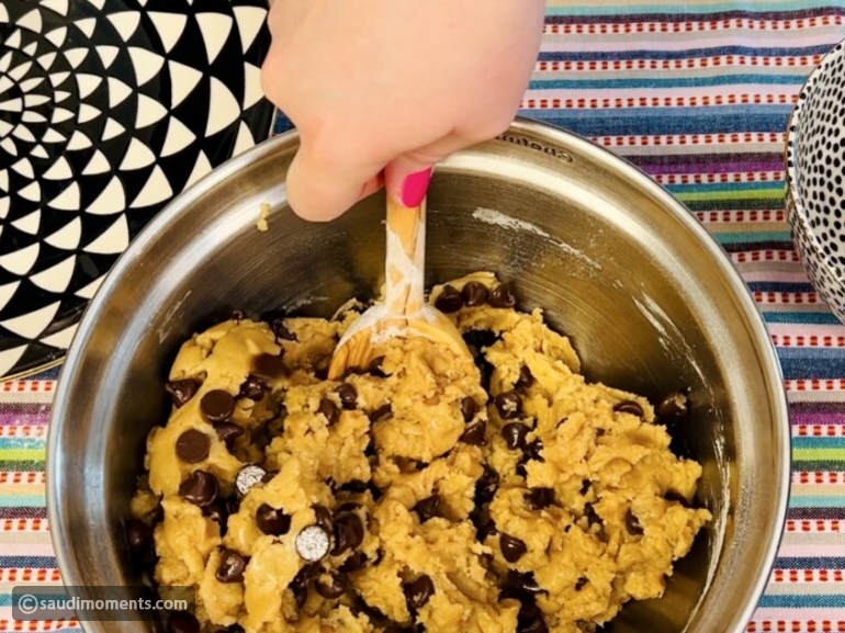 Scrambled Cookies - The TikTok Dessert Everyone's Mixing Up