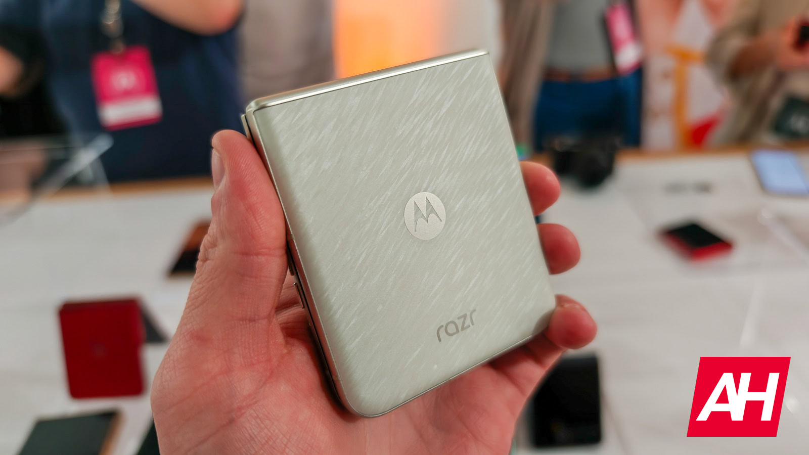 Motorola Razr 2025 at Metro By T-Mobile