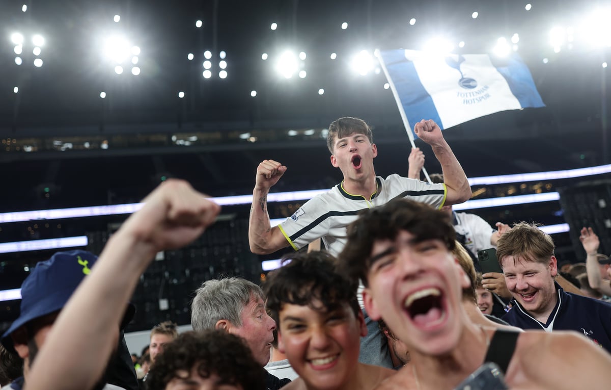 Tottenham fans defy club in wild celebrations after Europa League win ...