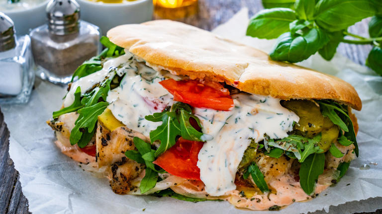 Tired Of Pita Sandwiches Falling Apart? Try This Hack To Keep ...