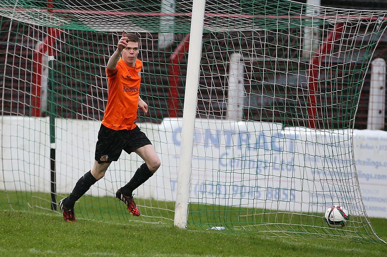 Former Glentoran and Shamrock Rovers star feels 'now is the right time ...