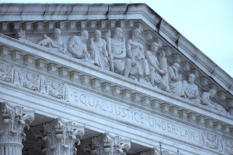 In win for Trump, Supreme Court lifts limits on deportations to third ...