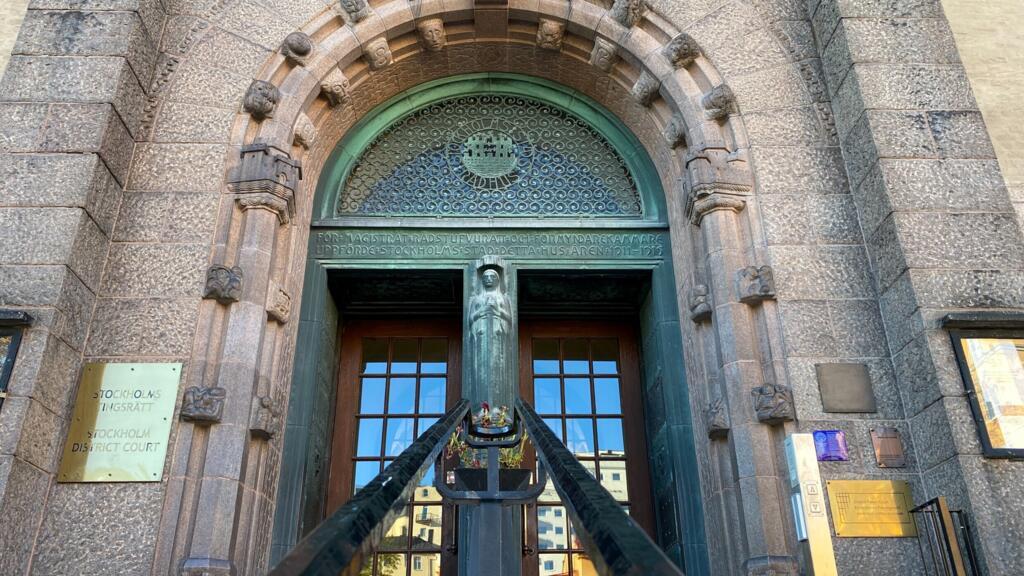 السويد تعتزم توجيه اتهامات لجهادي على خلفية حرق الطيار الأردني معاذ ...