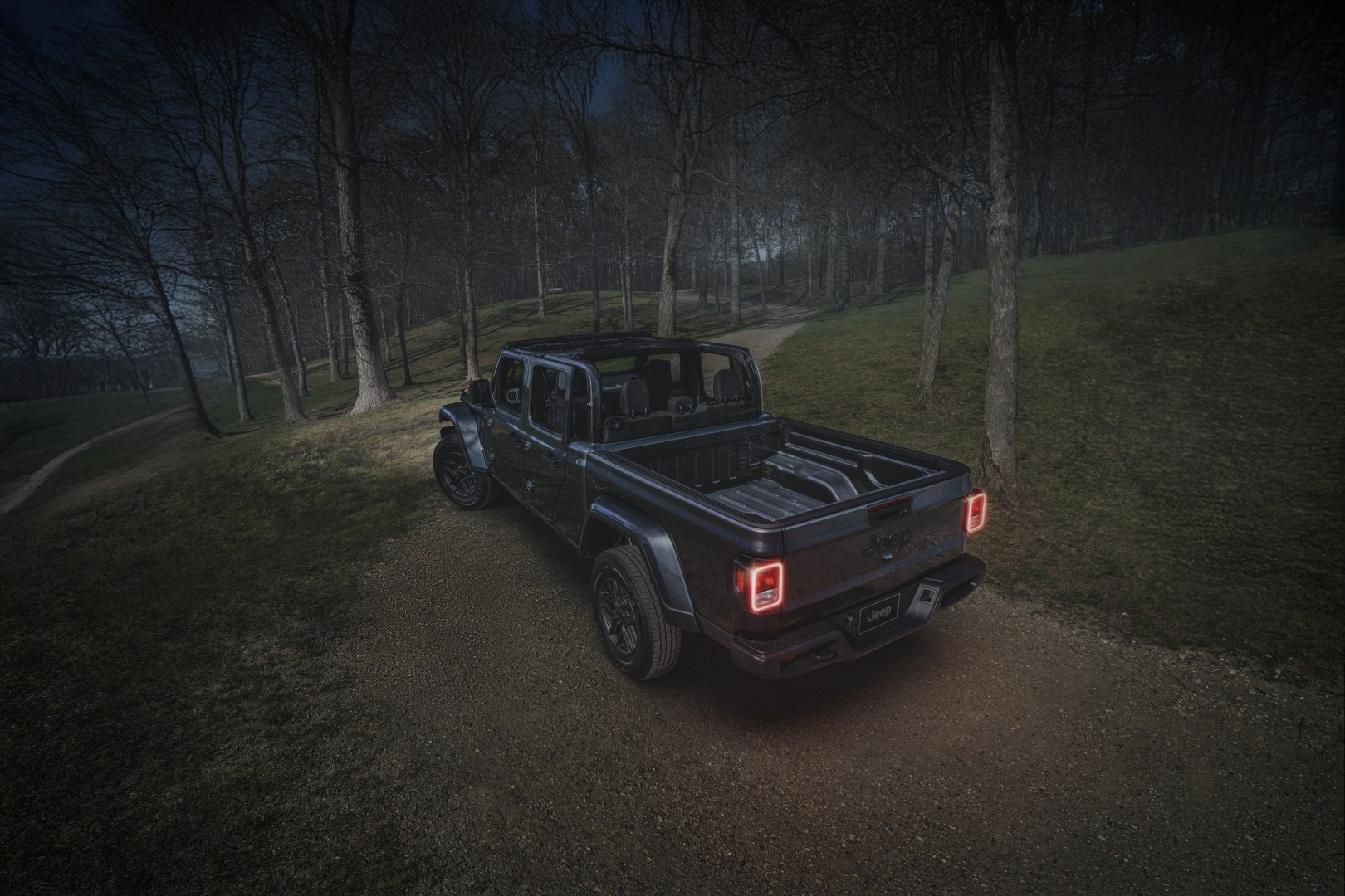 Jeep Gladiator Dark Sky: il pick-up che unisce stile cittadino e anima ...