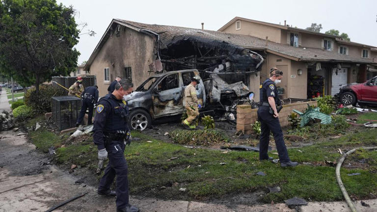 Business jet with 6 on board hit power lines before fatal crash in San ...