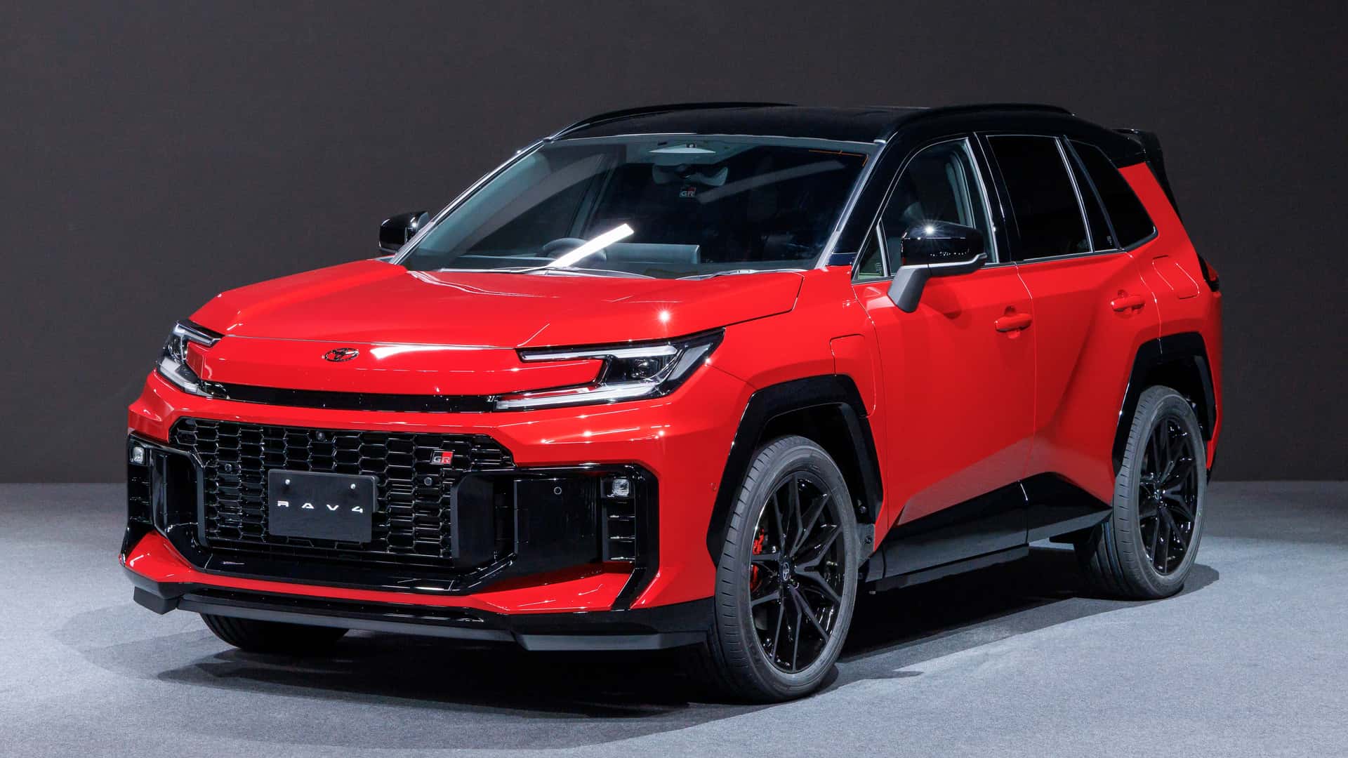 The New Toyota RAV4 Plug-In Hybrid Has a Huge Total Range