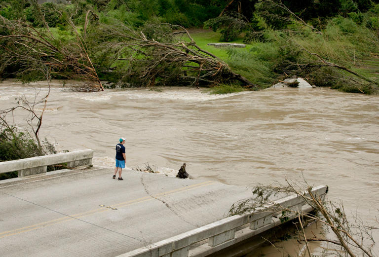 Remembering Wimberley flood of 2015 this Memorial Day weekend on 10 ...