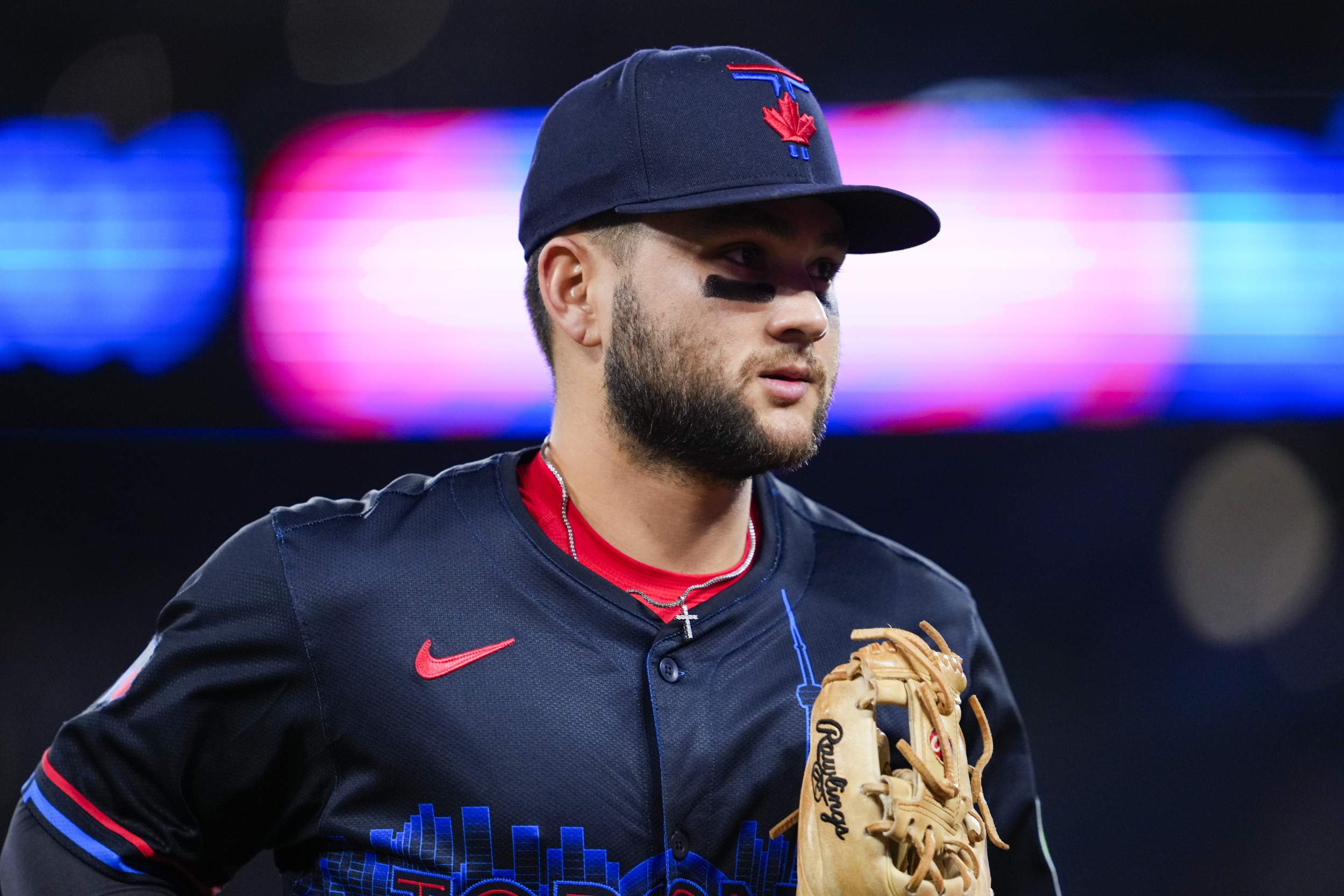 Yankees 4-Player Trade Idea Lands Rival's Star Shortstop In New York