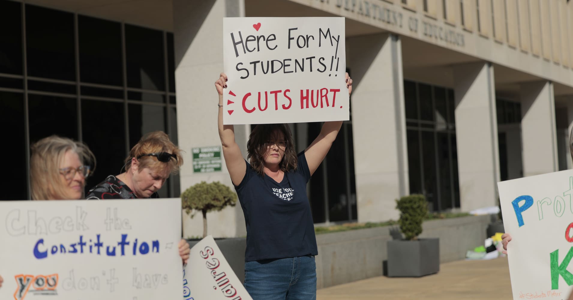 Judge orders Trump administration to reinstate Education Department ...