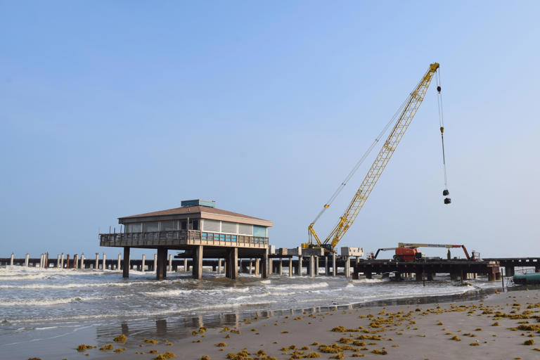 Nueces County commissioners approve $75,000 for additional costs to ...