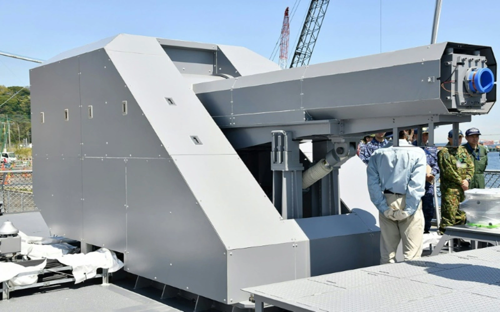 Japan shows off futuristic ‘railgun’ at defence expo