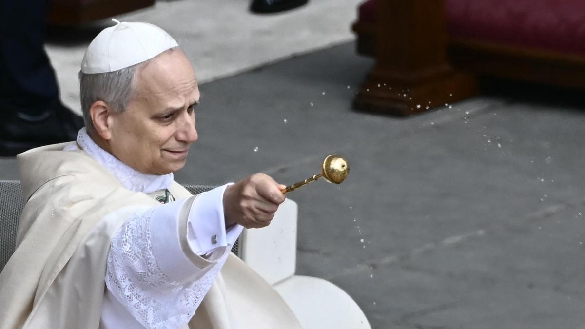 Jesús Colina publica el primer libro sobre León XIV