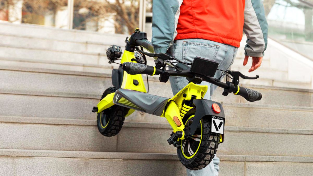 Este potente patinete eléctrico con 1600W tiene tracción a las dos ...