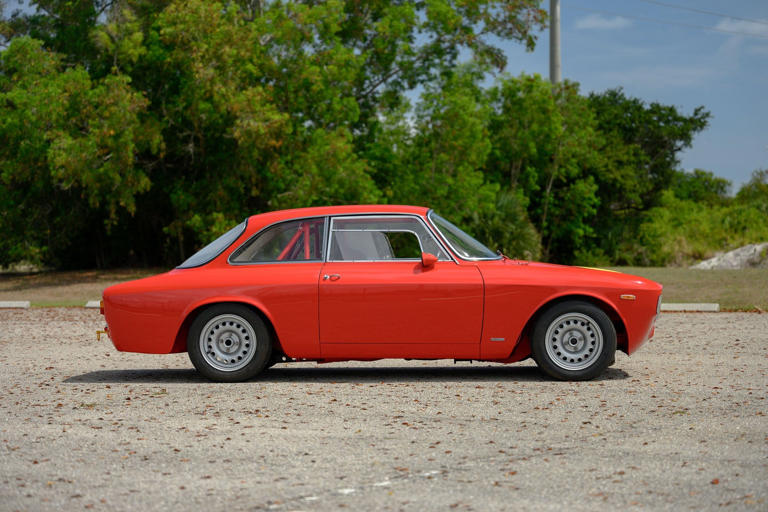 Factory Autodelta 1965 Alfa Romeo Giulia Sprint GTA, 1968 Daytona 24H ...