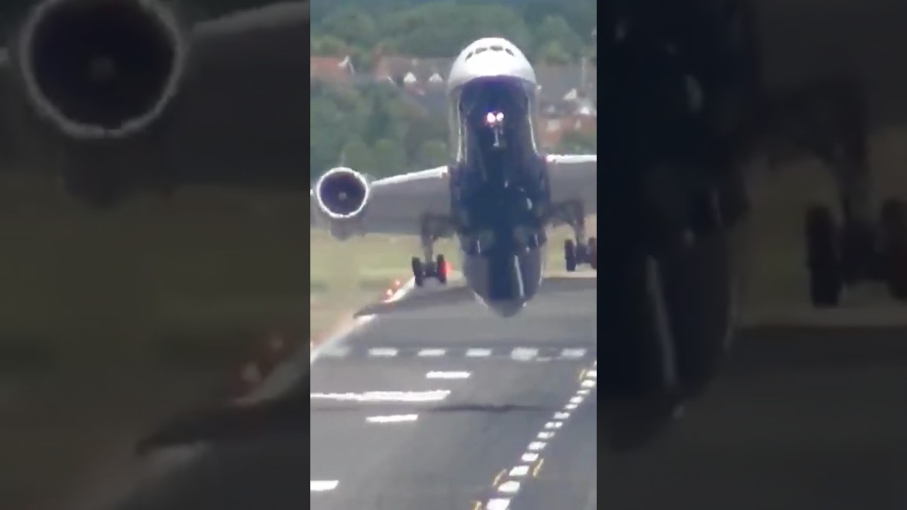 Rocket Like Boeing 787 Takeoff Climb