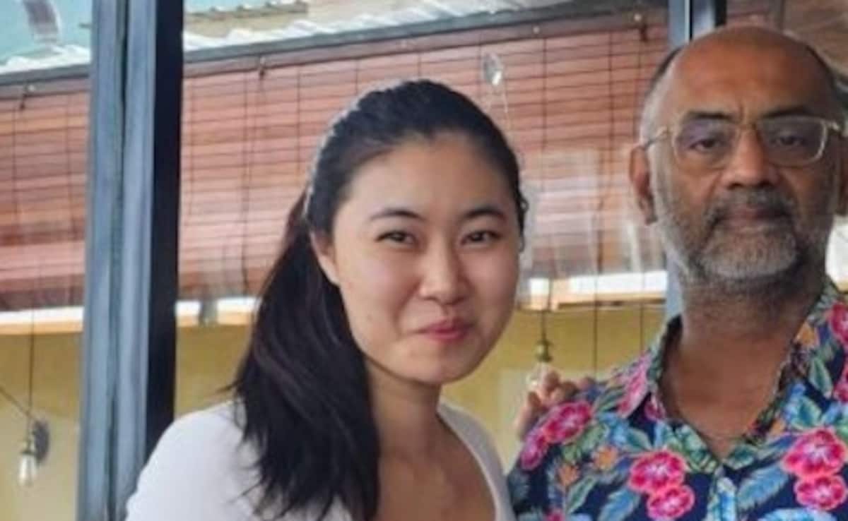 "That Isn't Me": DBS Bank's Ex-CEO Piyush Gupta Debunks Viral 'Meeting ...