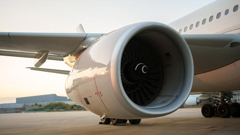 Why Did Airlines Discontinue Using Rear-Engine Jets? (But Private Jets ...