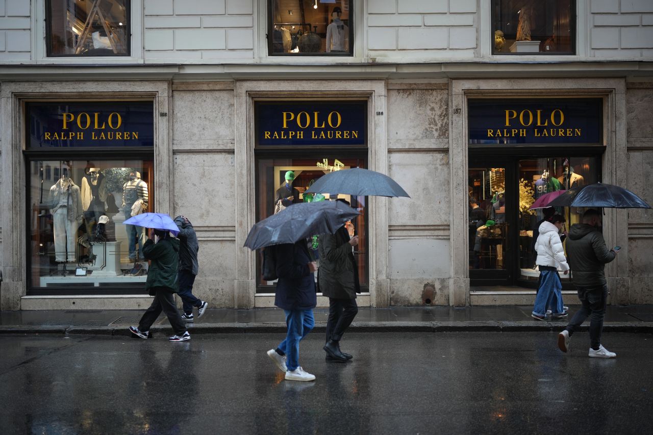 Ralph Lauren to Raise Prices as Luxury Shoppers Keep Spending