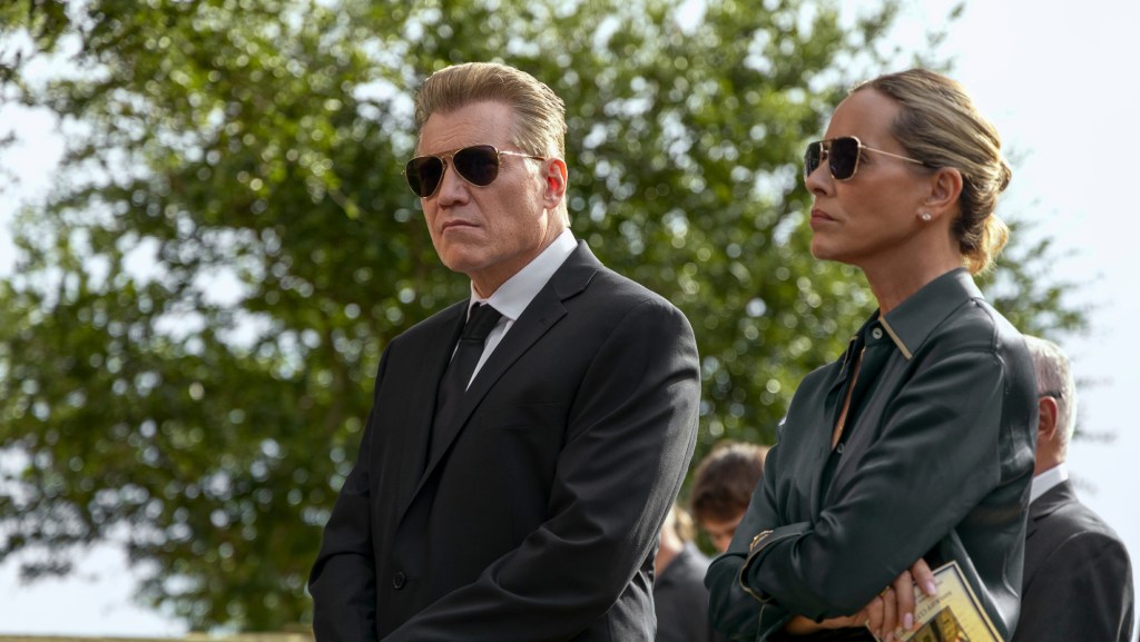 Topher Grace (Yes, Topher Grace) Is an Opium Kingpin in Netflix's 'The ...