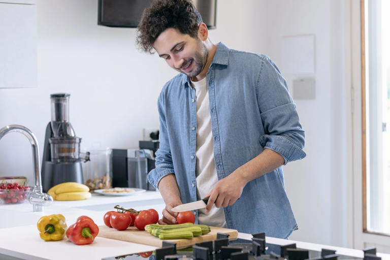 The best diet to lower your risk of prostate cancer, according to experts