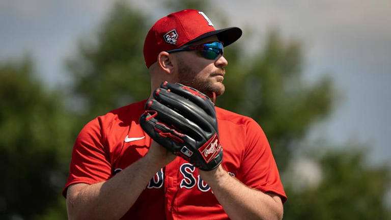 Liam Hendriks receives death threats after revealing his Red Sox ...