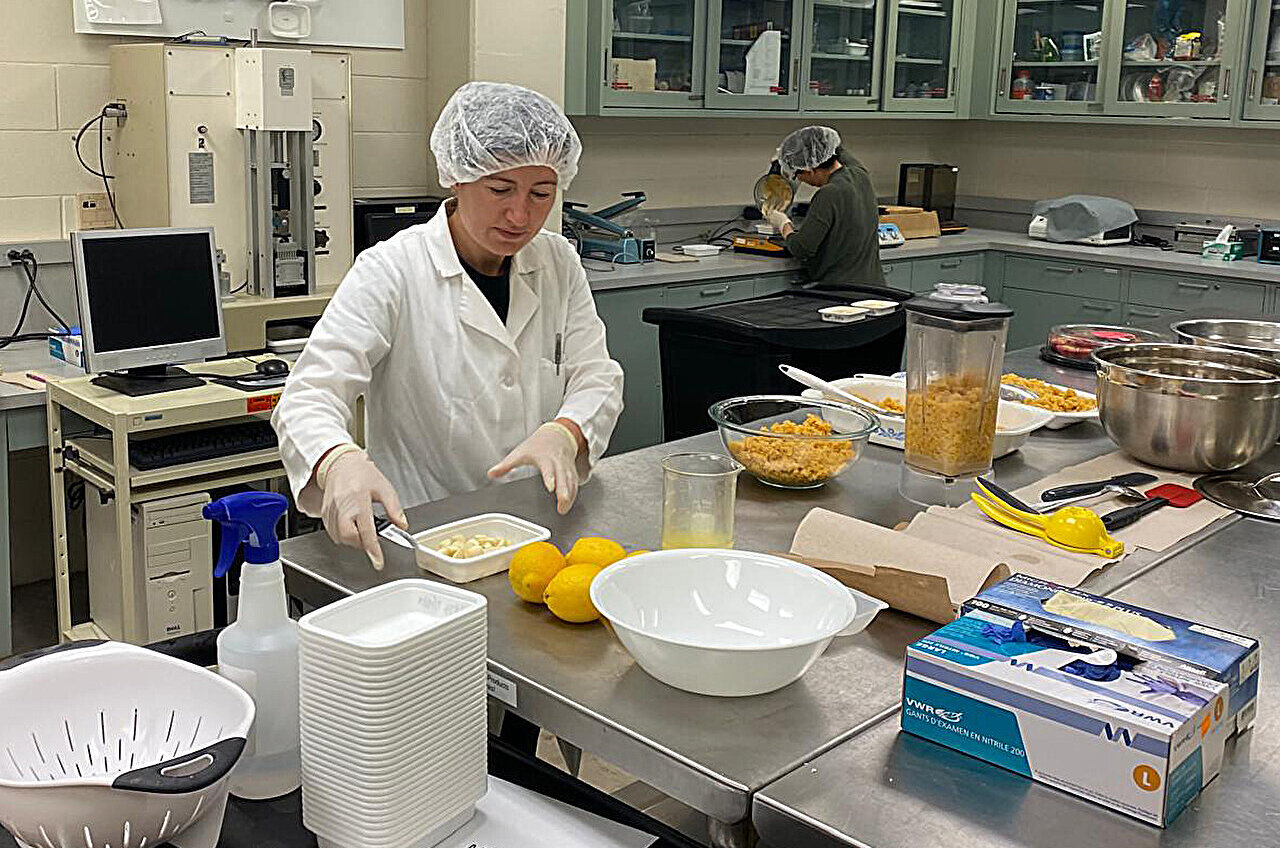 Microwave technologies can give hummus longer shelf life, eliminating ...