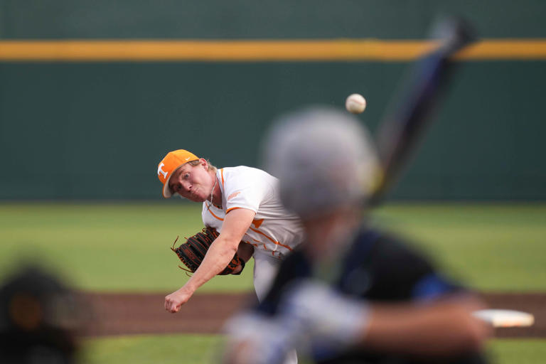 Texas baseball vs Tennessee game score: Replay as Longhorns lose in SEC ...
