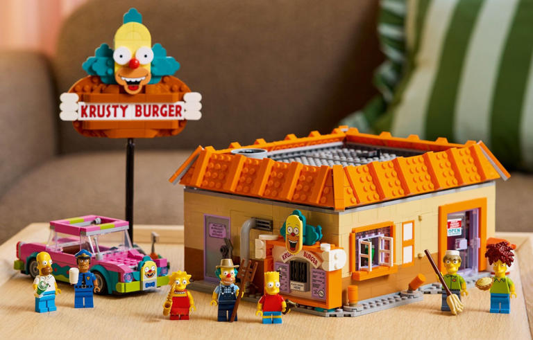 Lego is serving up a tasty visit to The Simpsons Krusty Burger