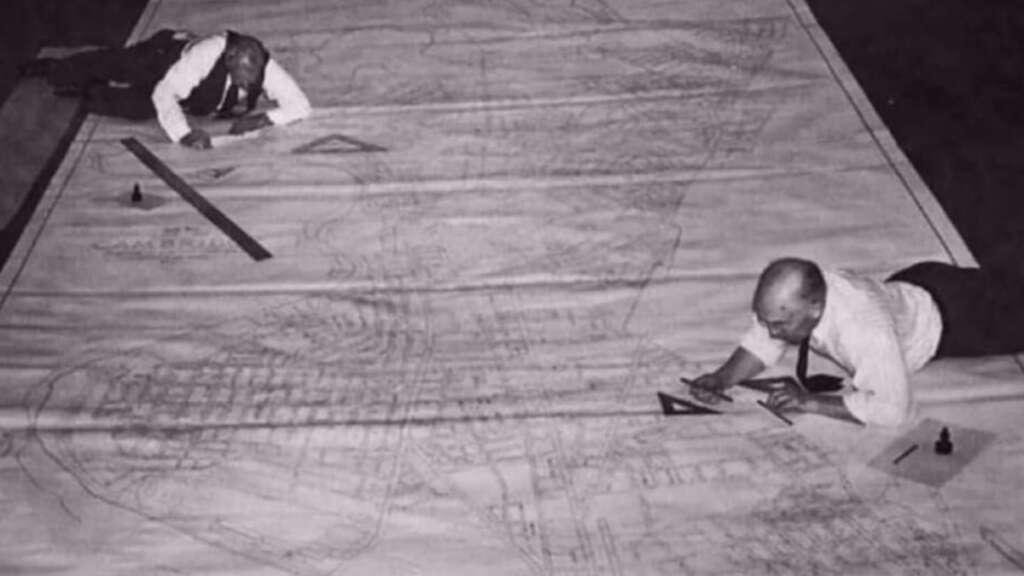 16 Vintage Photos of Bizarre and Strange Inventions That Somehow Existed