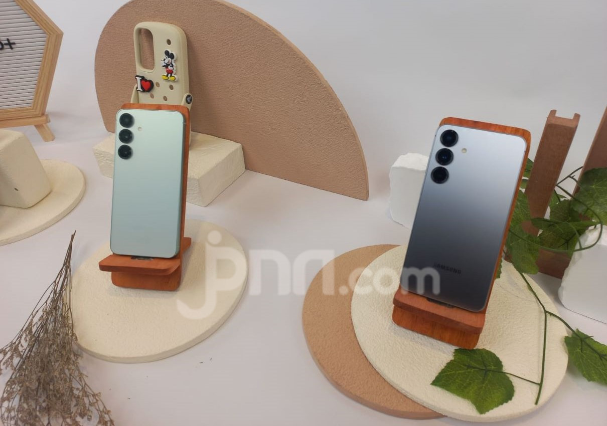 Mau Bikin Vlog Lebih Profesional Pakai HP? Begini Caranya