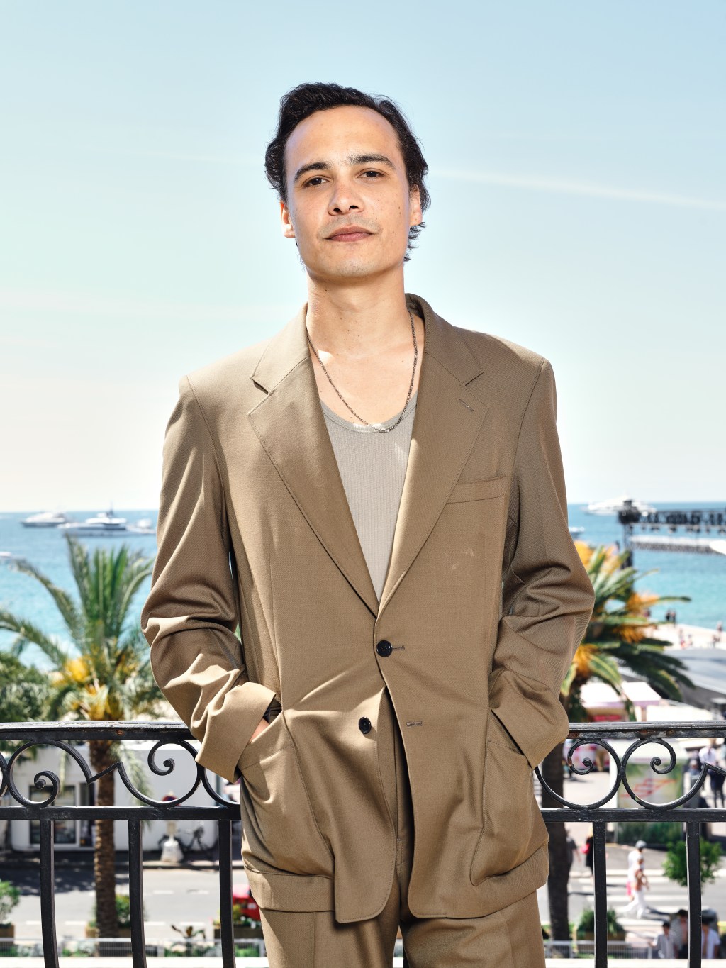 ‘Urchin's Frank Dillane On Working With First-Time Director Harris Dickinson: He "Knows What He ...