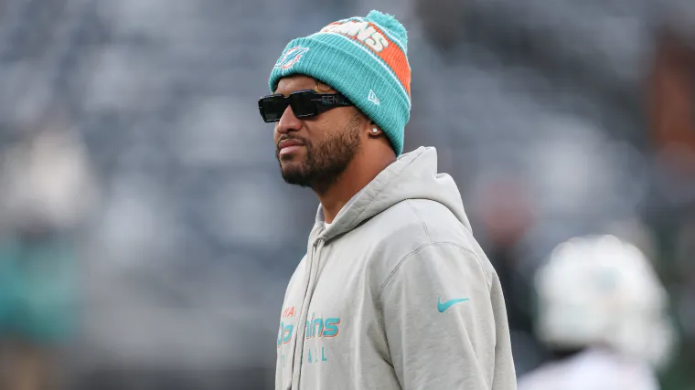 Dolphins' $212 million star faces brutal bench prediction, traded after ...
