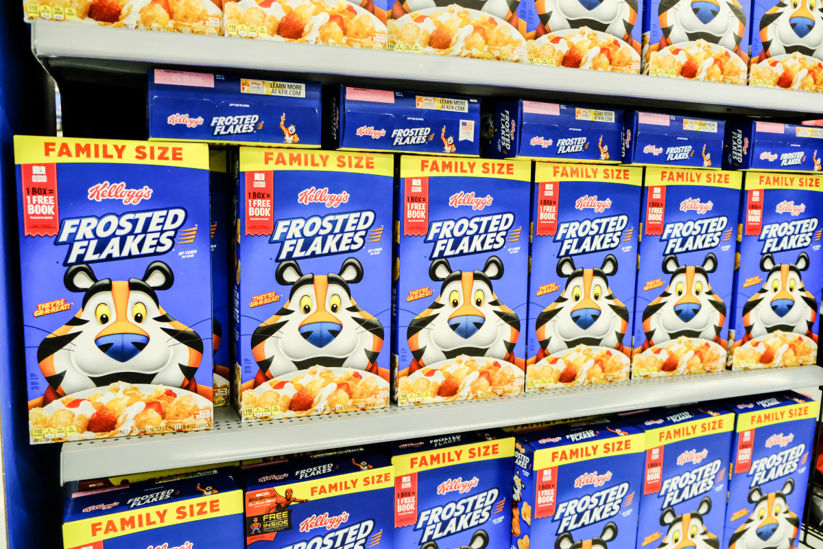 Fan Say They are 'So Hype' to Try Frosted Flakes Delicious New Cereal ...