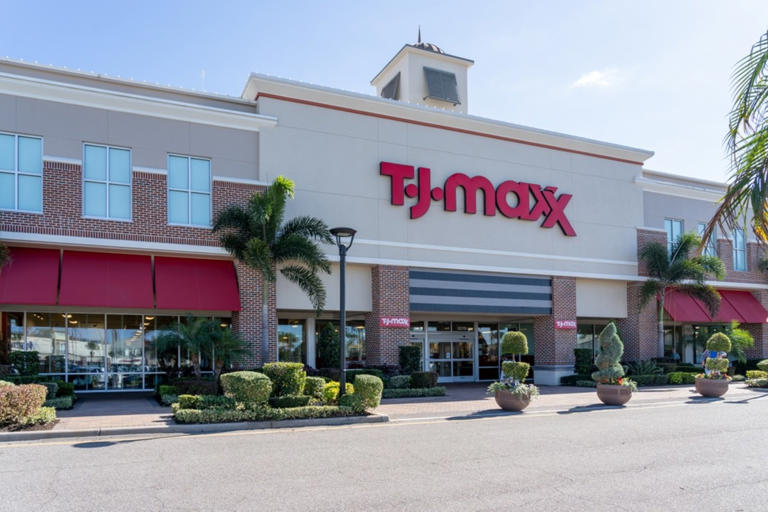 T.J. Maxx Just Dropped Iconic Candles for Fall and Shoppers are ‘Living ...