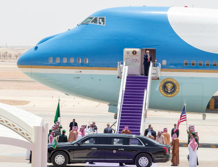 „Air Force One“: Die Geschichte hinter dem bekanntesten Flugzeug der Welt
