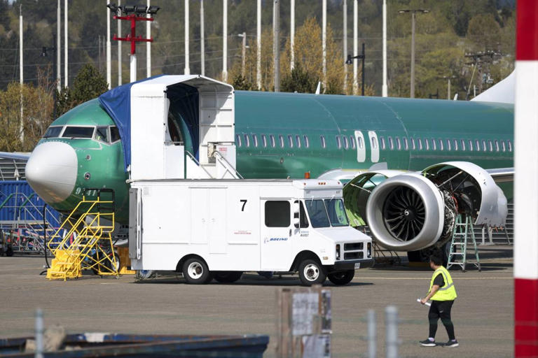 Boeing increases 737 production pace