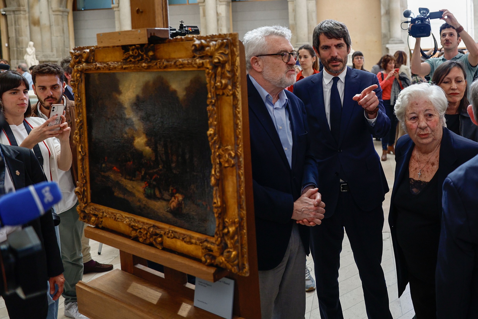 Cultura restituye 7 cuadros incautados durante la Guerra Civil a la ...