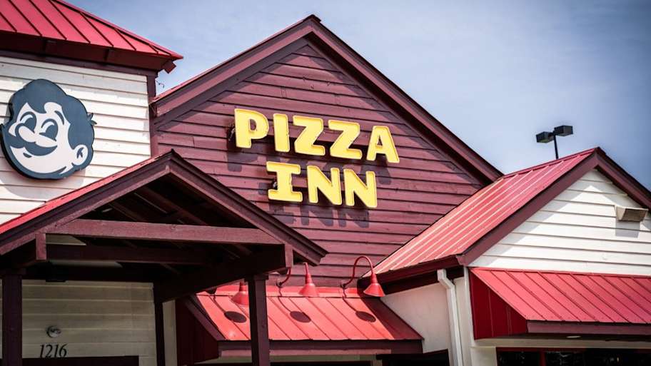 Pizza Inn’s buffet deal satisfies guests who are hungry for value