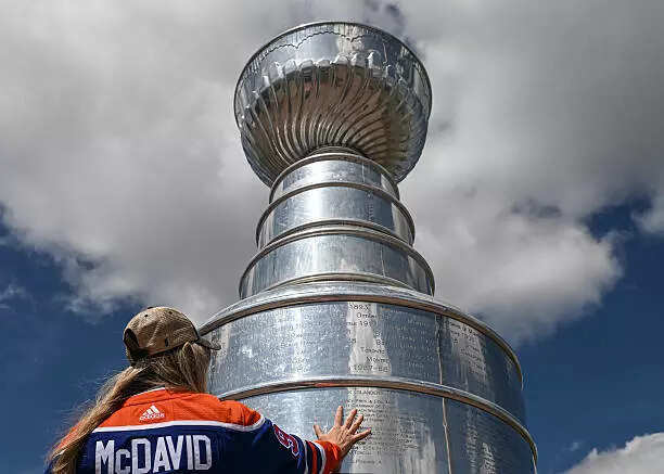 NHL playoff bracket 2025 details on full schedule, TV channels, scores ...