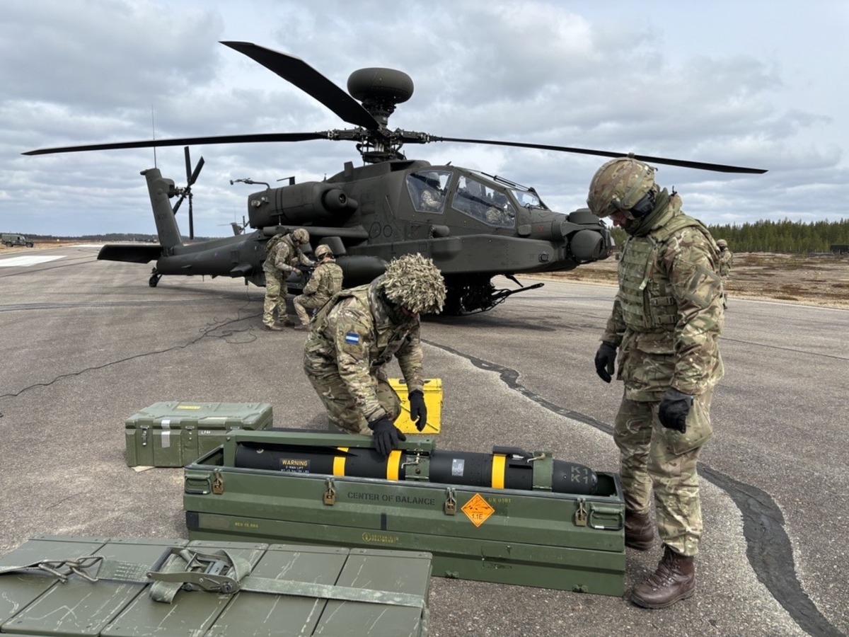 WATCH: NATO Apaches loaded with Hellfire missiles, fire near Russian border