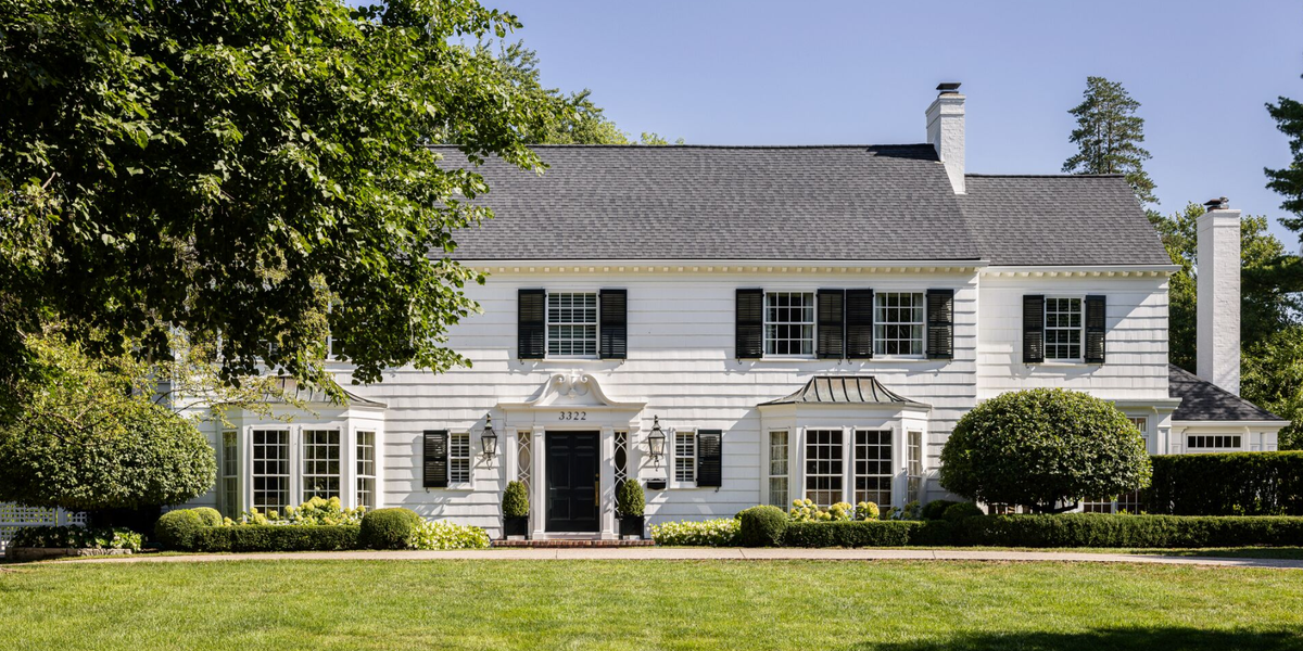Colonial-Style Homes Have THESE Special Characteristics That No Other ...