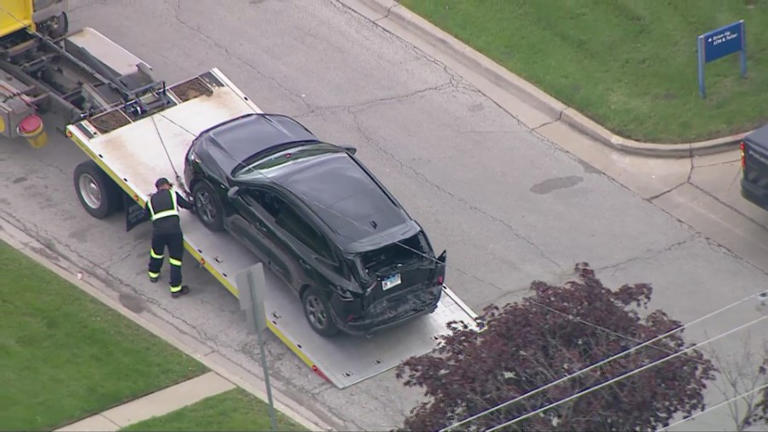 School bus bound for zoo involved in crash in Brookfield