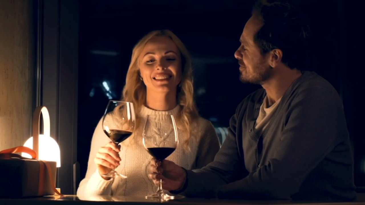 Date night tips to keep your heart (and wallet) full