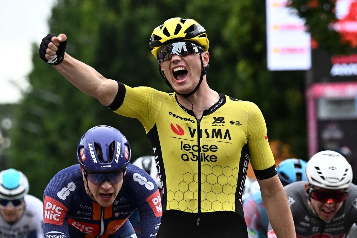 Olav Kooij sprints to victory on stage 12 of Giro d’Italia