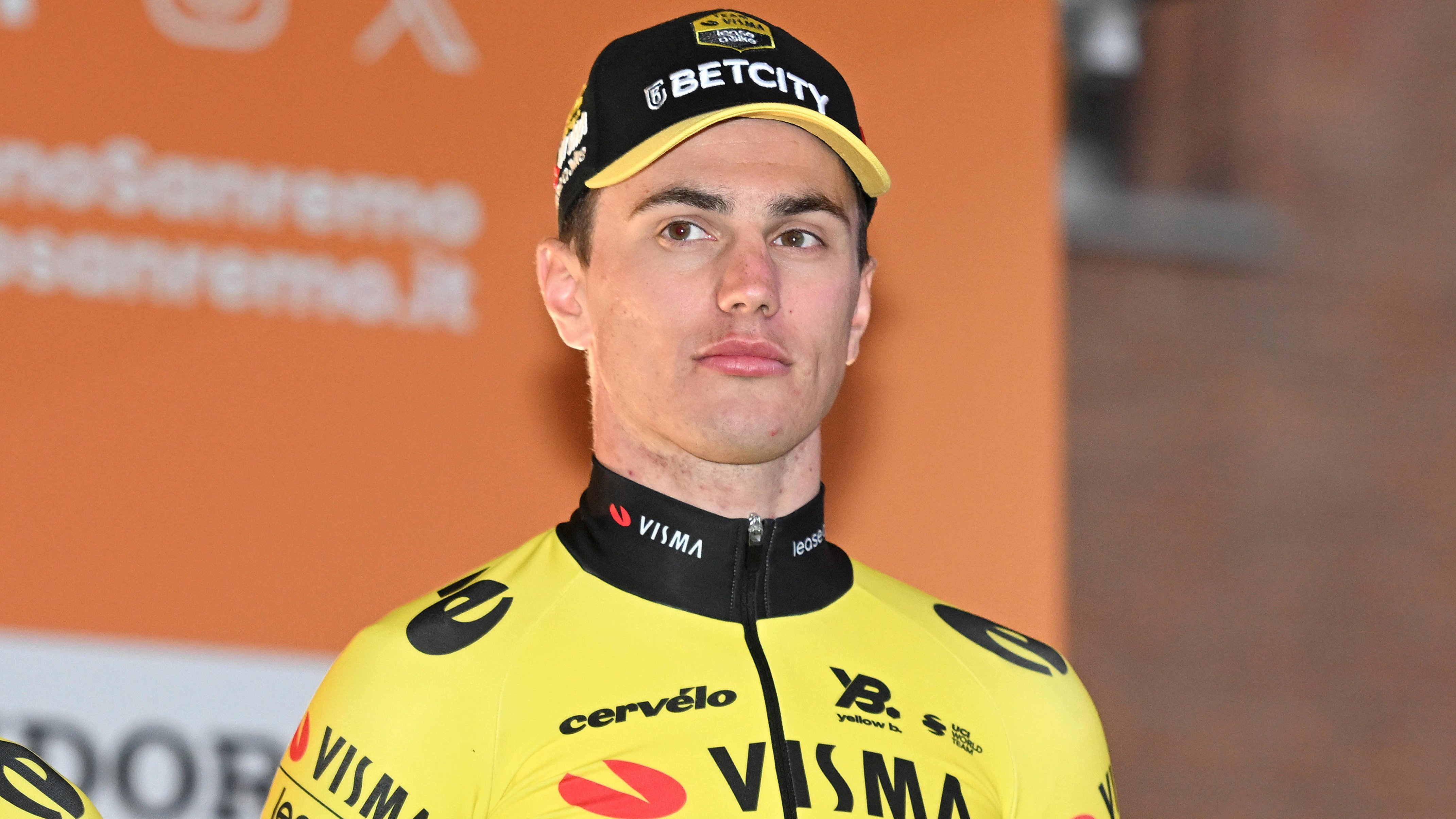 Giro d'Italia: Zacięta walka na finiszu 12. etapu. Olav Kooij najlepszy