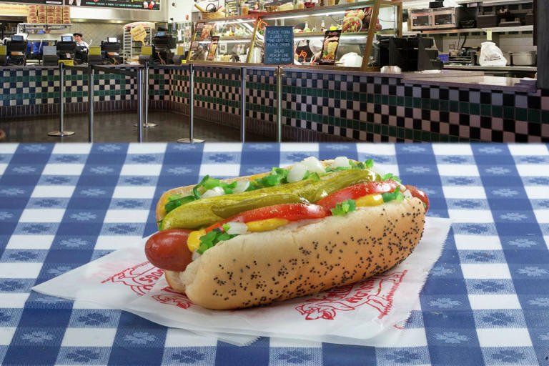 Chicago-based hot dog chain skips San Antonio for Rio Grande Valley ...