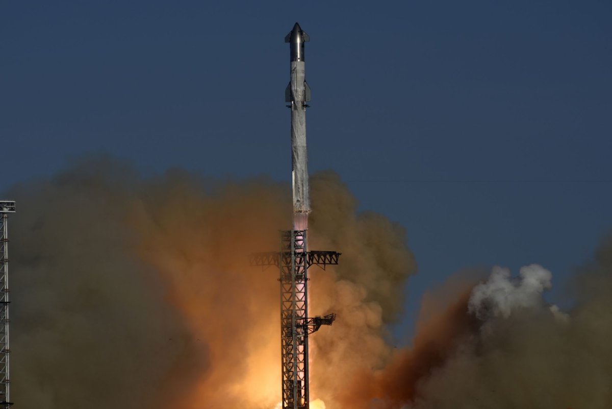 SpaceX mega-rocket Starship 9 cleared for launch following earlier ...