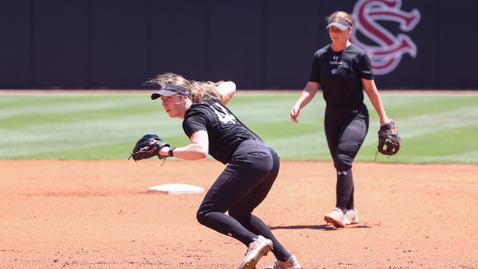 USC softball's historic season continues with super regional against UCLA